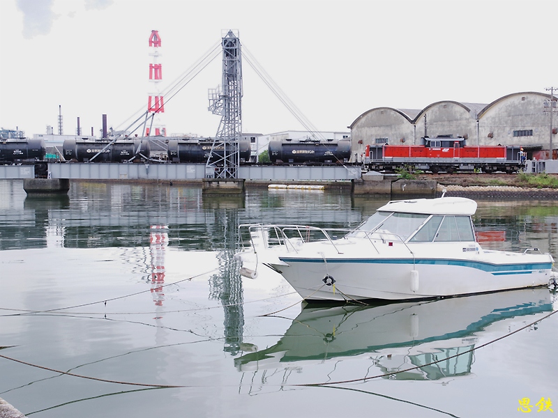 Jpanese Railway Photo.JR Freight diesel locomotive class DD 51 headed ...